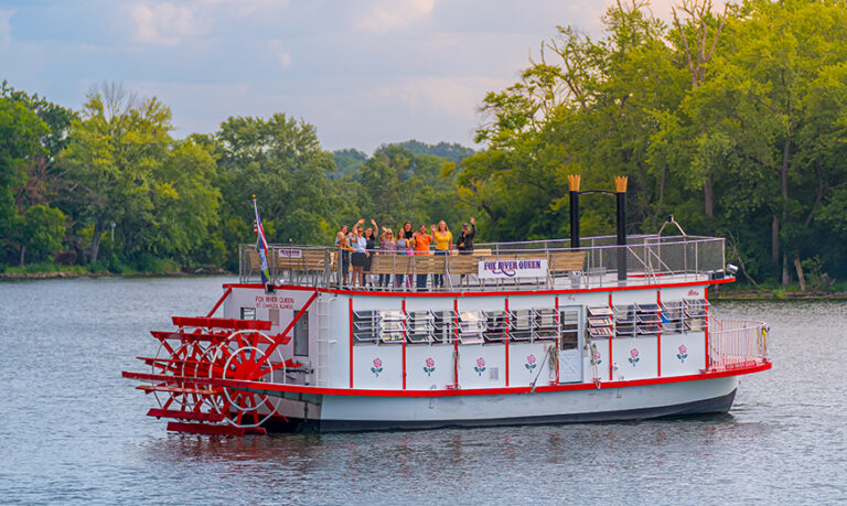 St. Charles Paddlewheel Riverboats | Cruise the Scenic Fox River